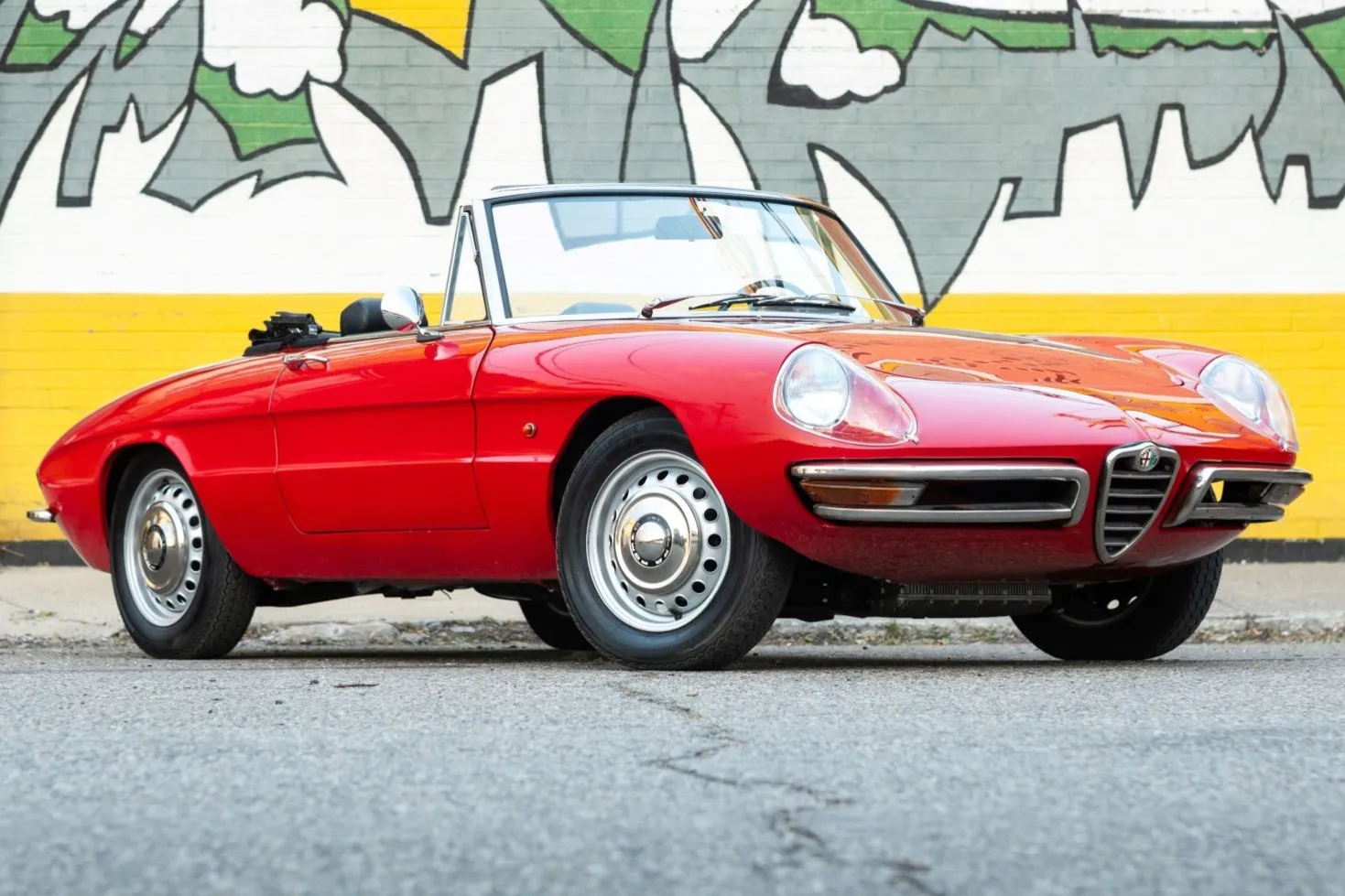 1967 Alfa Romeo Giulia Duetto Spider VIN AR665552 | Hagerty Valuation Tools